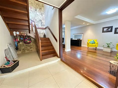Casa de Condomínio na Avenida Professor Florestan Fernandes Camboinhas