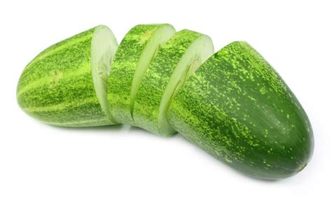 Pepino Fresco Aislado Sobre Blanco Foto Premium