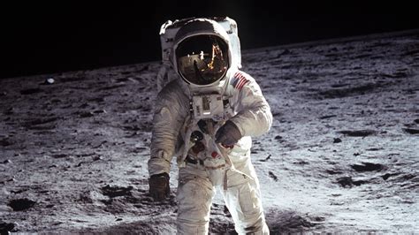 Fotografare La Luna La Hasselblad EDC E I Complottisti