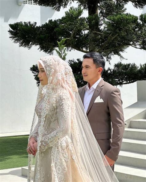 4 Foto Penampilan Dine Mutiara Di Hari Pernikahan Begitu Cantik Dan
