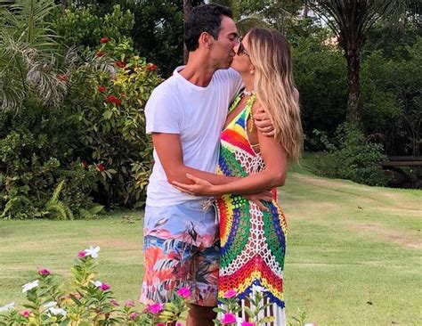 César Tralli e Ticiane Pinheiro trocam declarações de amor Vejo uma