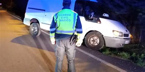 Muere un hombre de 72 años tras salirse su coche de la carretera en El