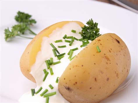Pommes de terre sauce crème ciboulette Recette de Pommes de terre