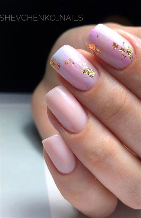 Gold Leaf Nails We Have A Pretty Short Nails That Would Go With Any