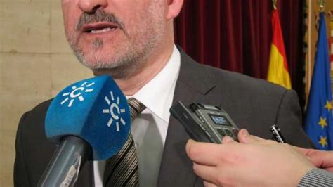Ávila valora positivamente los datos de abril que deben animar a ver