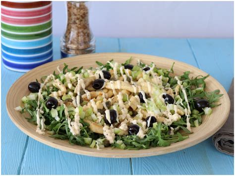 Insalata Di Pollo Ricetta Dell Insalata Di Pollo Classica Di Misya