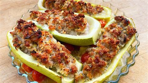 Courgettes farcies à la chair à saucisses Recette au four YouTube