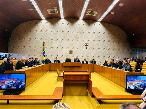 Veja As Fotos De Cristiano Zanin Na Posse Como Ministro Do Supremo