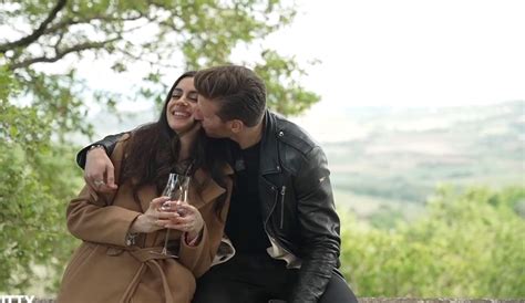 Lavinia E Alessio Un Mese Dopo La Scelta Di Uomini E Donne Video