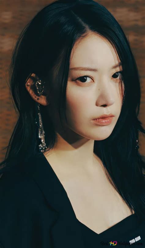 LE SSERAFIM S Sakura In Unforgiven MV Dusty Amber Vers Shoot 4K
