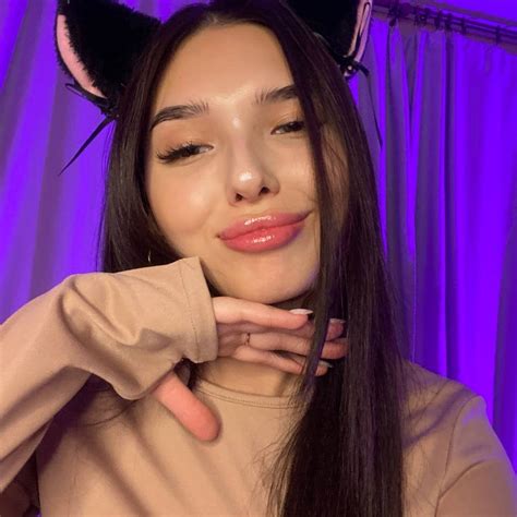 Loraatcher Profile Stripchat Webcam Model Camwox