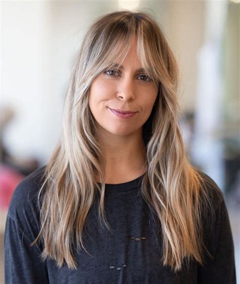 50 Prettiest Long Layered Haircuts With Bangs For 2021 Hair Adviser
