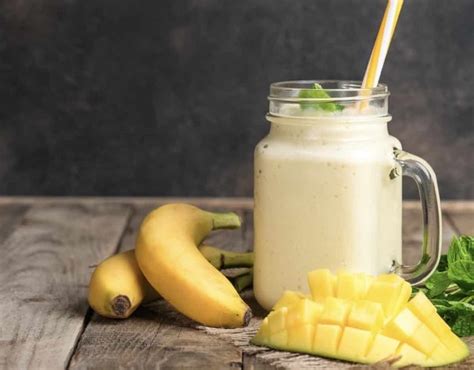 Batido de mango y plátano Receta para una bebida cremosa y cargada de