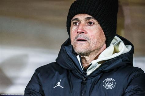 Mercato PSG la réponse folle d Enrique sur la rumeur Leao
