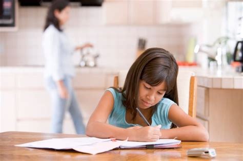 6 pasos para lograr que los niños con TDAH hagan los deberes