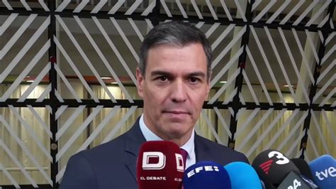 Sánchez dice que la investidura está cada vez más cerca tras cerrar