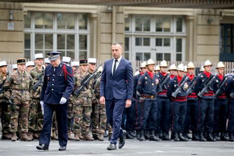 Le conjoint du policier tué aux Champs Elysées l a épousé à titre