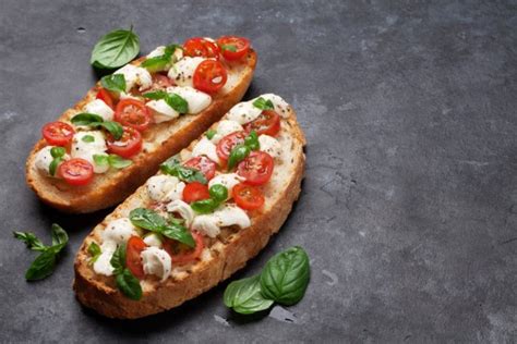 Bruschetta à l ail aux tomates et mozzarella Des recettes healthy