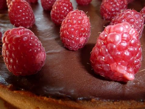 Tarte au chocolat et aux framboises Ça turbine en cuisine