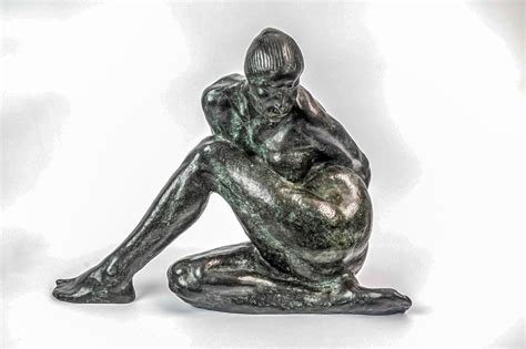 Secult MEP recebe exposição inédita obras do escultor Victor
