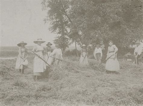 Les Femmes Pendant La Premi Re Guerre Mondiale Mus E De La Grande Guerre
