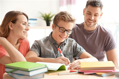 Como Ajudar O Adolescente A Manter O Foco Nos Estudos Durante A