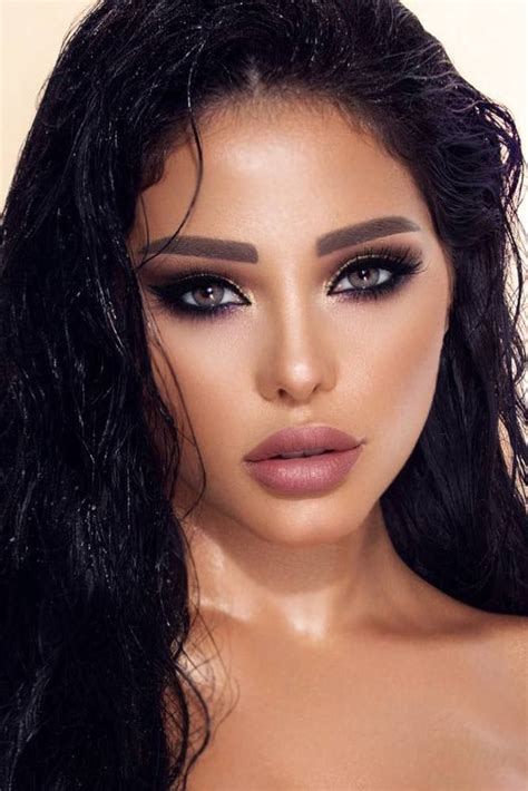 40 Smokey Eye Ideas Looks To Steal From Celebrities Dark Eye Makeup