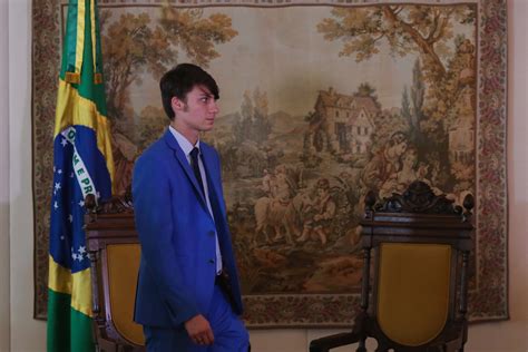 Prefiro Morrer Transando Do Que Tossindo Diz Filho 04 De Bolsonaro