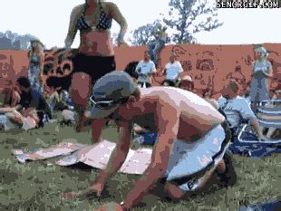 No One Knows How To Dance At Music Festivals Gallery EBaum S World