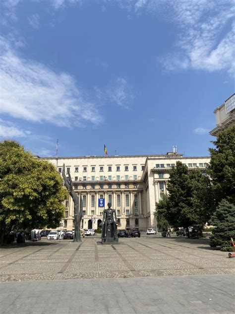 Life In Bucharest Free Walking Tour With Locals By Walkative