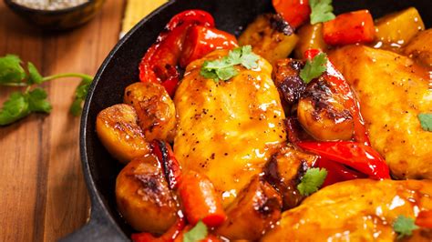Petto Di Pollo Con Peperoni E Patate Al Forno La Ricetta Per Una The