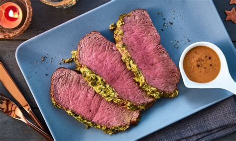 Roastbeef mit Kräuter Senf Kruste Rezept Dr Oetker