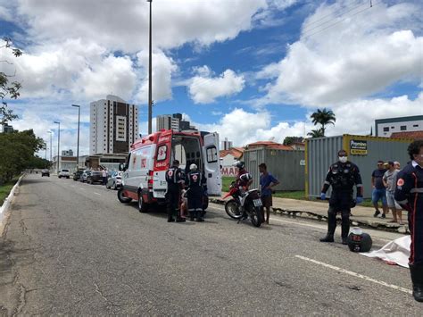Mulher morre e irmão fica ferido após colisão de moto cavalo em