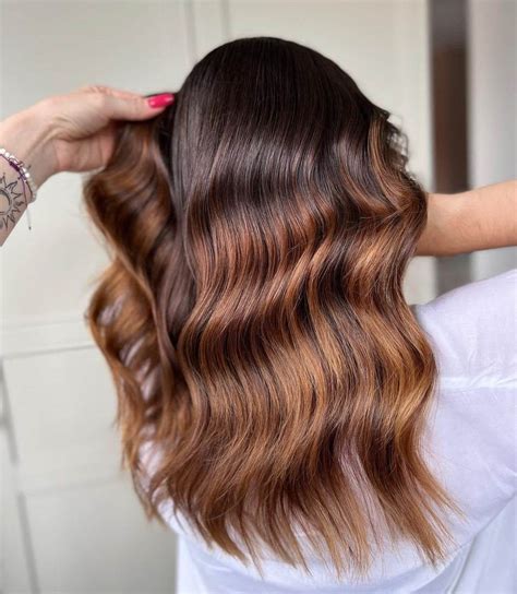 Top 57 Imagen Que Tono De Cabello Le Queda A Una Morena Clara