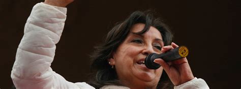 Dina Boluarte Jura Como La Primera Presidenta De Per