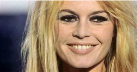Brigitte Bardot Malade Elle Est Au Volant Dune Voiture Inattendue