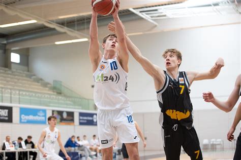 NBBL Team gewinnt mit 109 78 CATL Basketball Löwen