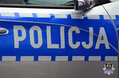 Wjechała wprost pod ciężarówkę wioząc niemowlę Policjanci szybko