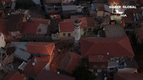 Son Dakika İzmir de yaşanan 4 9 luk depremin bilançosu gün ağarınca
