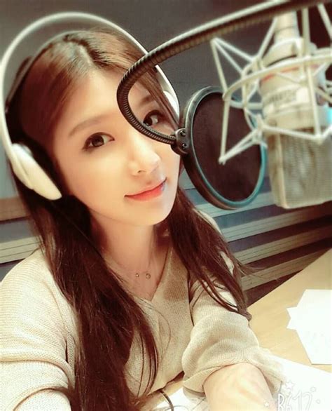 韩国最美女教师朴贤书颜值身材都不输一线明星