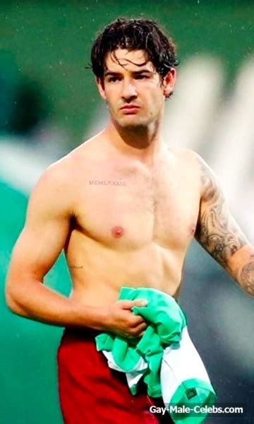 Brazilian Professional Footballer Alexandre Pato Leaked Nude Selfie