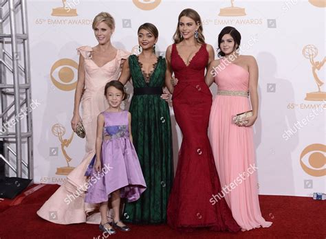 Julie Bowen Aubrey Andersonemmons Sarah Hyland Editorial Stock Photo