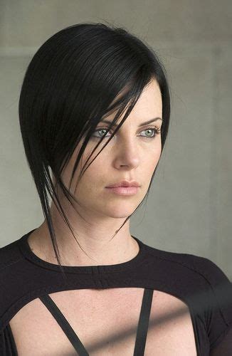 Aeon Flux Charlize Theron Love This Haircut Always Have Beautiful