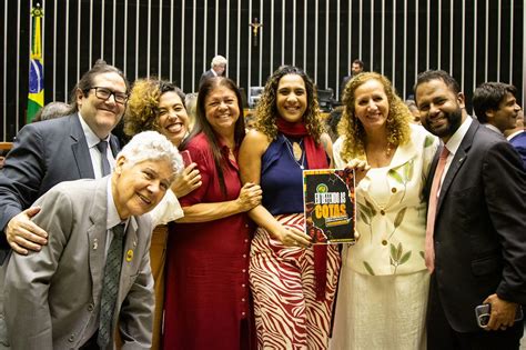 Aprovação da Lei de Cotas nas universidades e institutos federais 09
