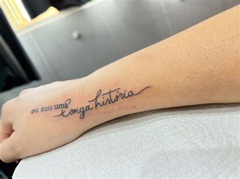 Tatuagem Eu sou uma longa história em 2024 Tatuagem Tatoo História