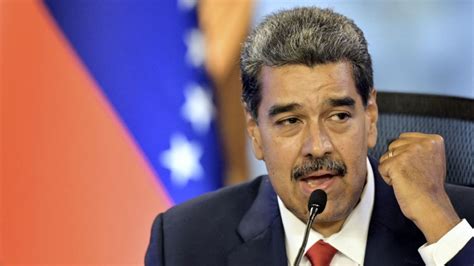 Maduro estrecha el cerco judicial contra González Urrutia y se espera