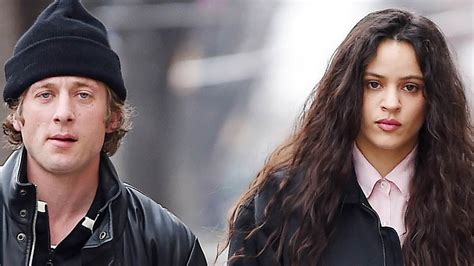 Jeremy Allen White And Girlfriend Rosalia Look Stylish On Stroll In NYC