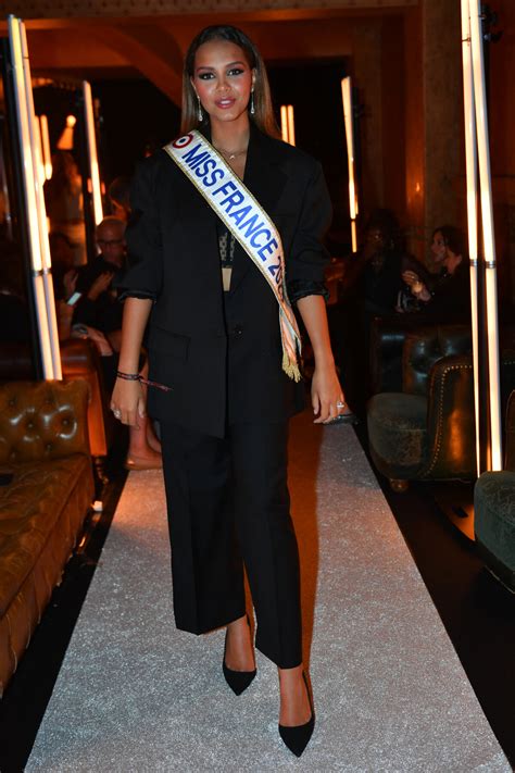 Photo Indira Ampiot Miss France 2023 Front Row du défilé Etam Live