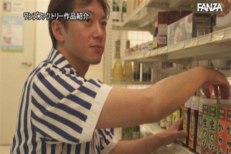 Waaa 254 「こんなおばさんでいいの？」女としての自信を失っていた巨乳人妻は一途なバイト男子との不倫中出しに溺れた Julia Post8 無料av動画