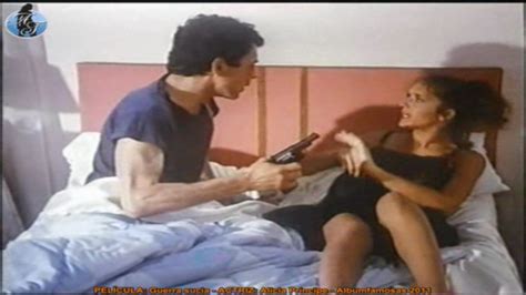Naked Alicia Príncipe in Guerra sucia